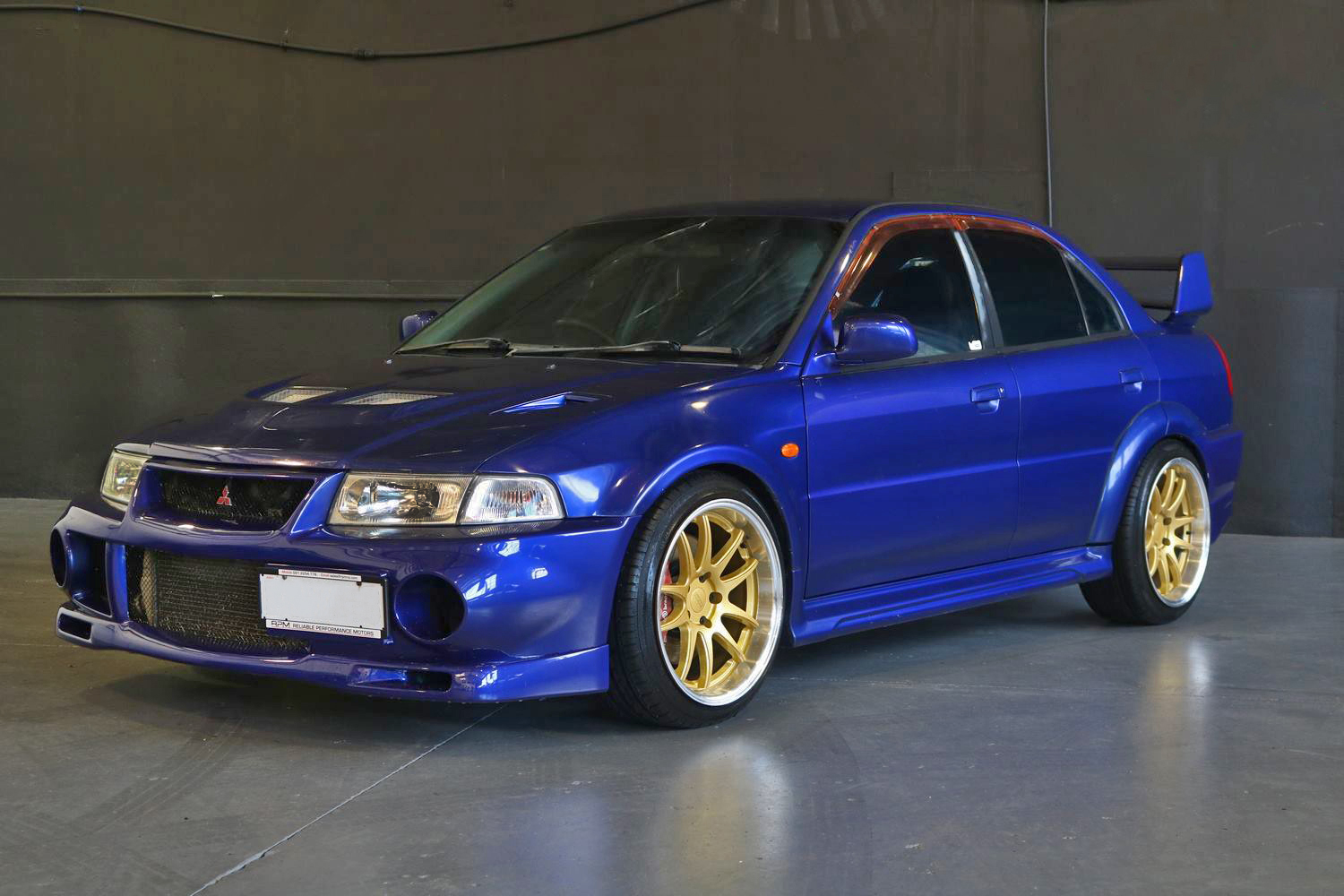 EVO Zeus Gold - 360 Link - Automotive Styling Specialists