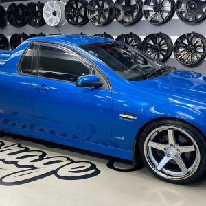 Holden Commodore - Kudos Essen - 360 Link - Automotive Styling Specialists