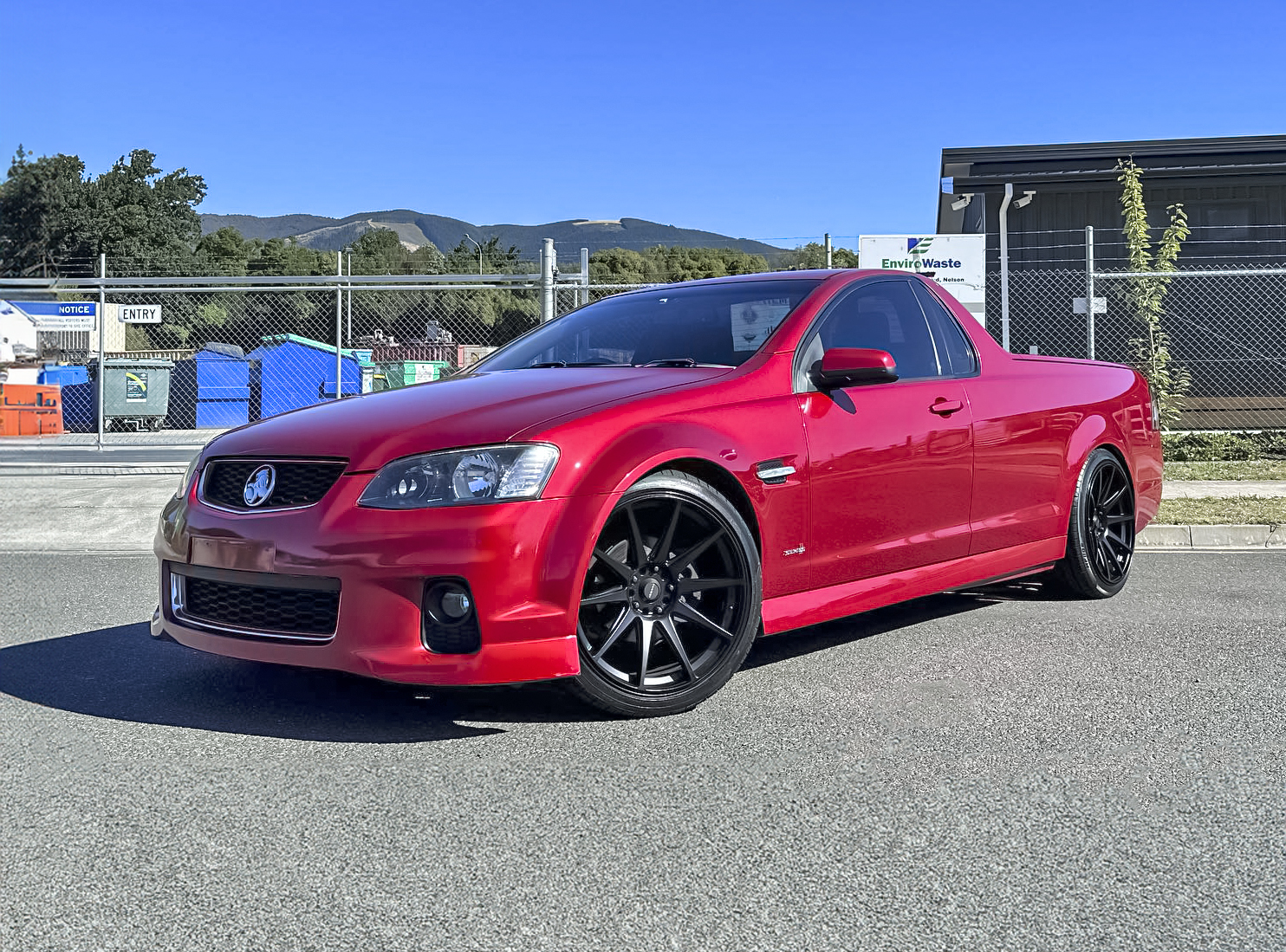 Holden Commodore - Kudos Tokyo - 360 Link - Automotive Styling Specialists