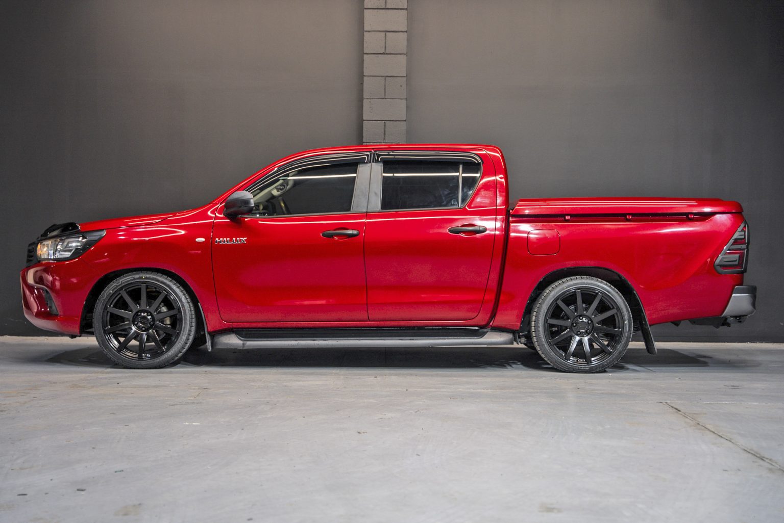 Toyota Hilux - Recon Force 2 - 360 Link - Automotive Styling Specialists
